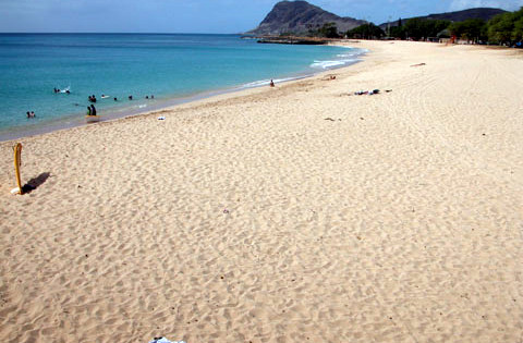 Nanakuli Beach Park - A 40-Acre Park at the West Coast of Oahu, Hawaii ...